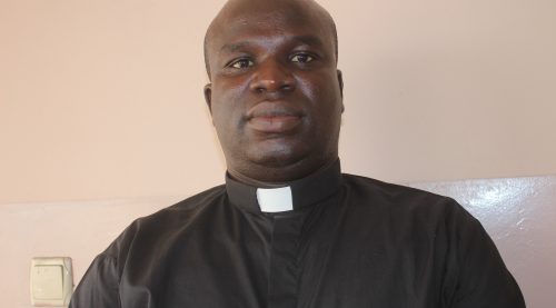 Abbé Eric ABEDILEMBE – Projet d'appui aux communautés dépendantes des ...